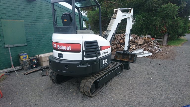 bobcat-signage - National Signs & Flags